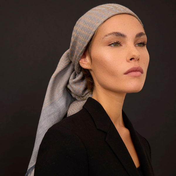 GRAY MERINO WOOL & SILK IBRAHIM KEFFIYEH – SEP Suisse